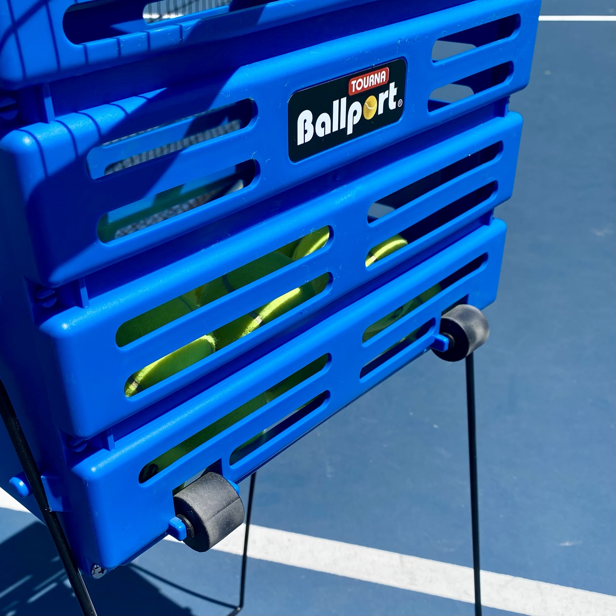 Tourna Ballport Deluxe Hopper; that’s right…Deluxe! – Tennis thing
